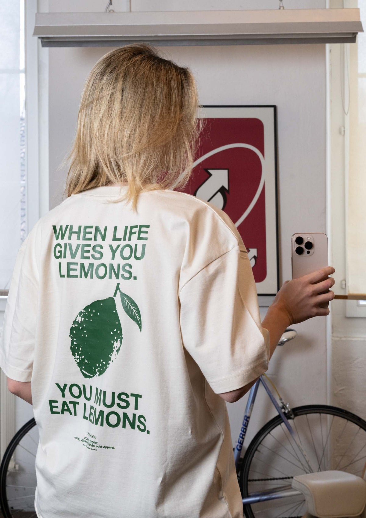 Plakativ T-Shirts – Bedruckt & Bestickt, Designed in der Schweiz